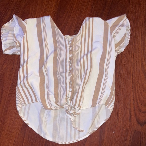 Sim and Sam | Tops | Minimal Aesthetic Top Cream And White | Poshmark